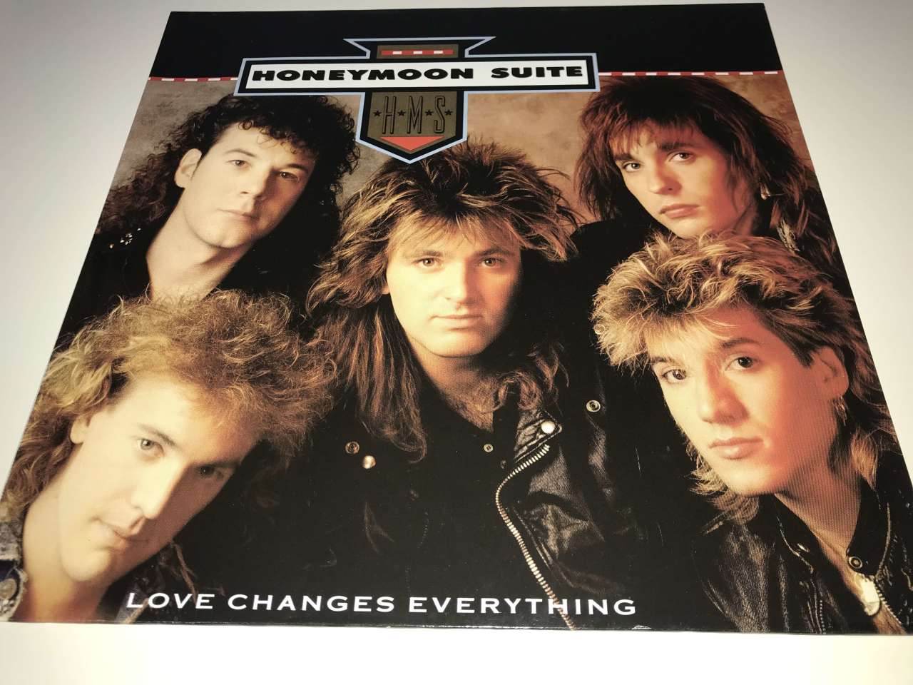 Honeymoon Suite – Love Changes Everything Plak Satın Al Honeymoon Suite – Love Changes Everything Plak Satın Al