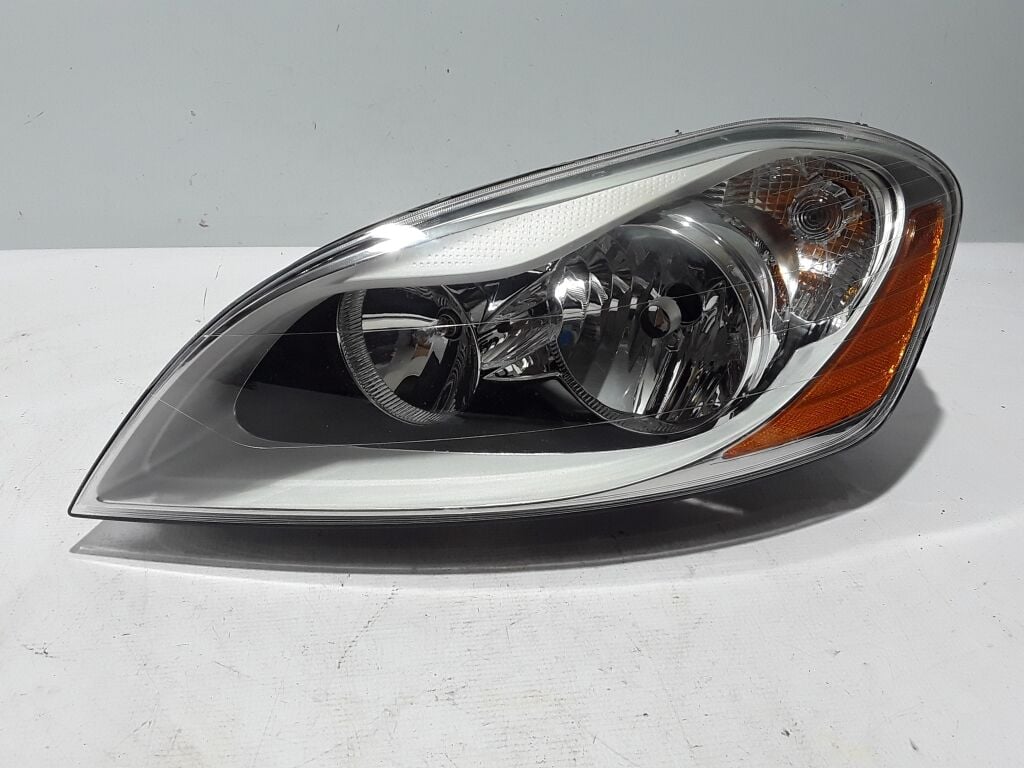 Valeo Volvo XC60 Sol Ön Far 2009-2013 30763143- Valeo